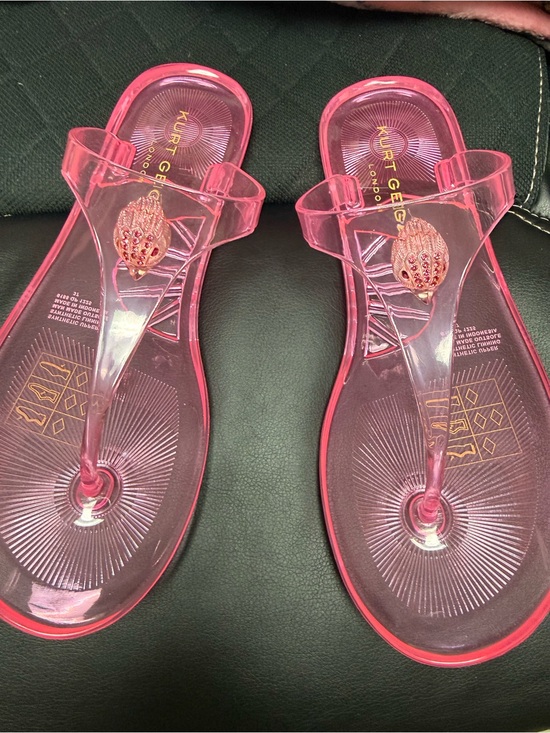 Kurt Geiger | Shoes | Kurt Geiger Bright Pink Jelly Thong Sandals With ...